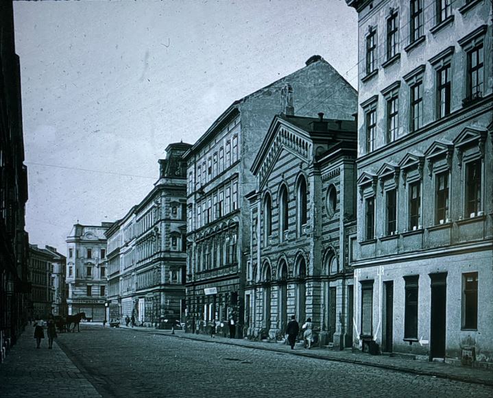Out and about in “Our City!” – Ottakring | Friends of the Jewish Museum ...